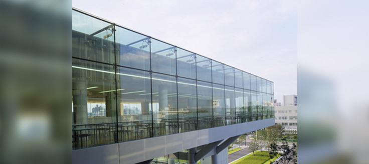 How does low-emissivity glass work? Glass emission coating.