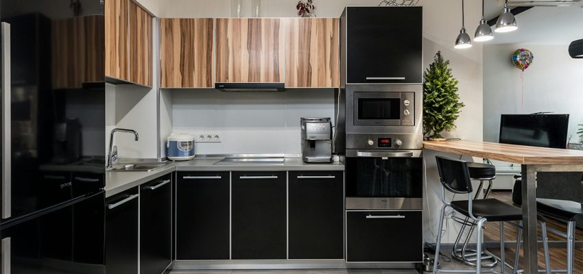 A Guide To Different Types Of Kitchen Layouts | McCoy Mart